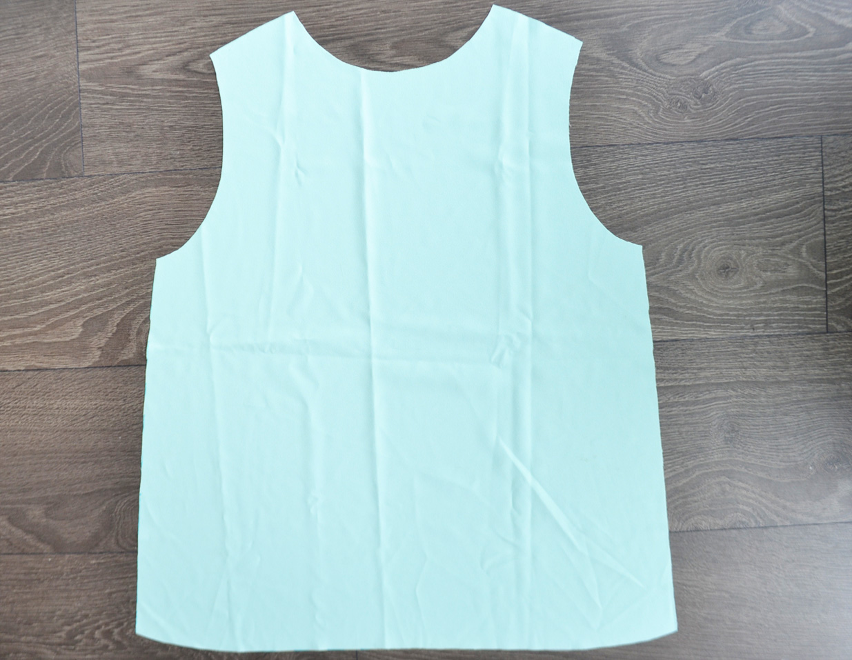 Simple Sleeveless Shirt Tutorial