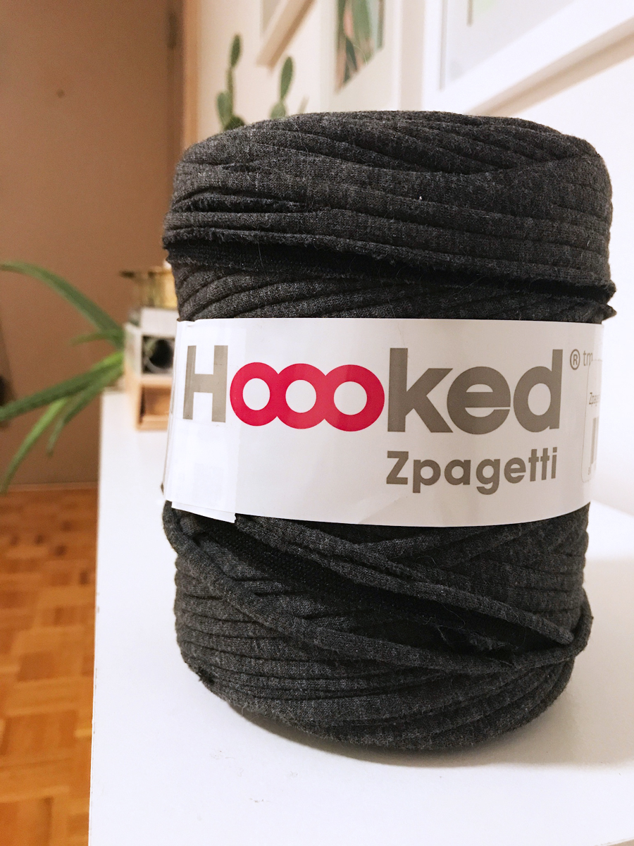 Half Hexagon Crochet Rug DIY