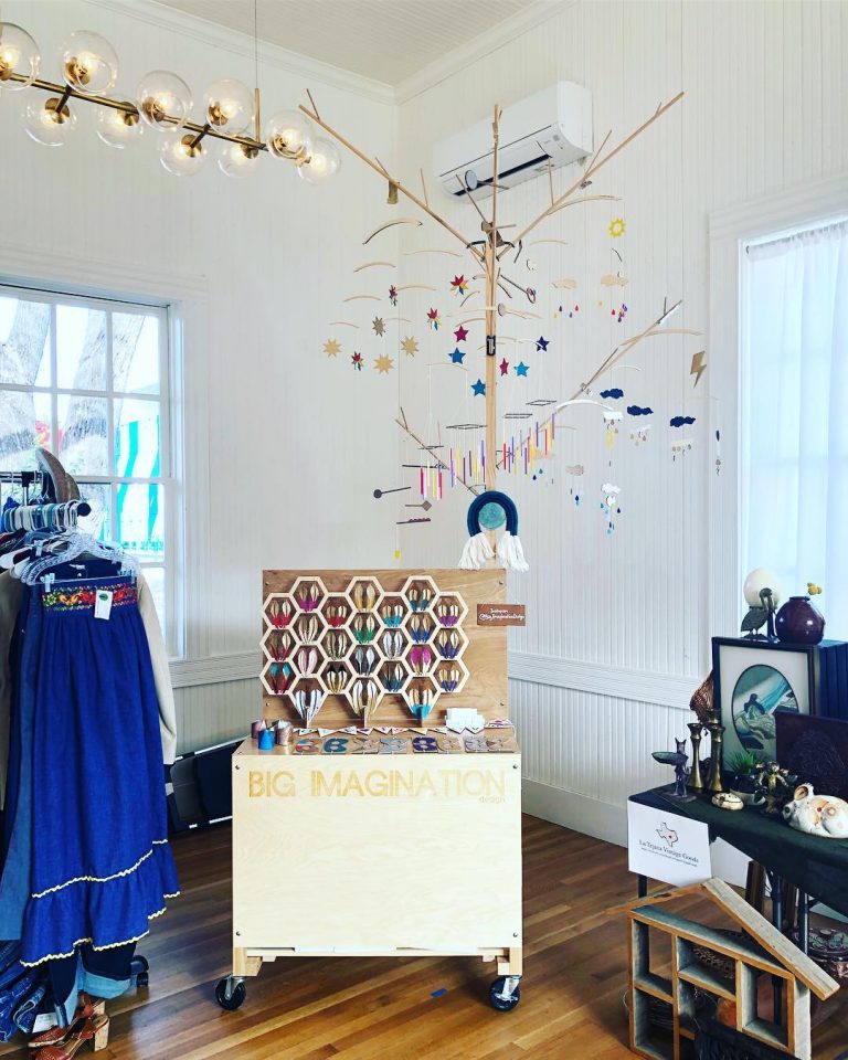 Indoor Pop Up Market Booth Inspiration