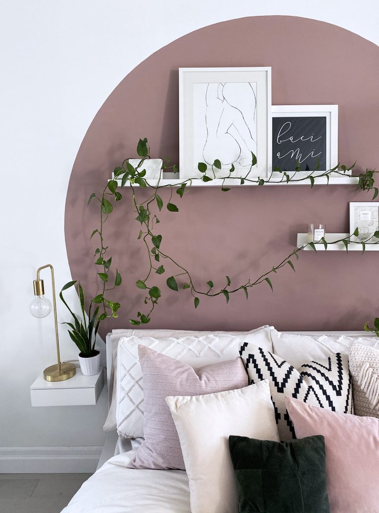 DIY Painted Circle Headboard