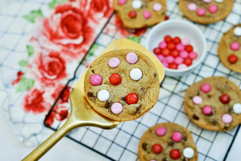 Valentine M&M Chocolate Chip Cookies Recipe